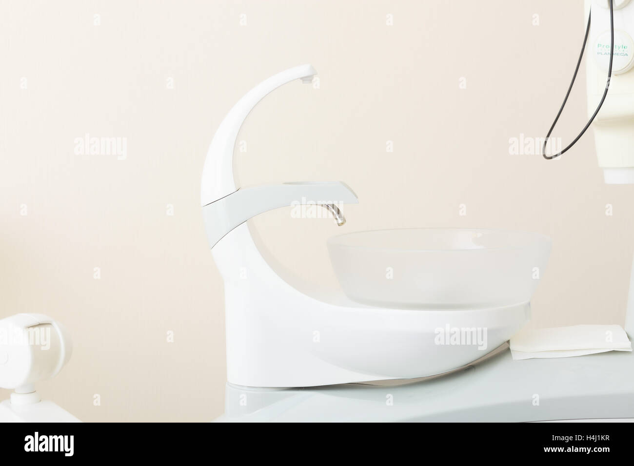 Dentist sink hi-res stock photography and images - Alamy