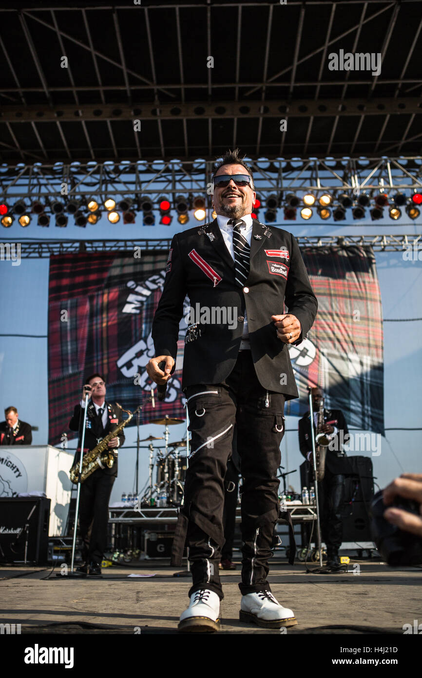 Dicky Barrett of The Mighty Mighty Bosstones performs at RIOT Fest on ...