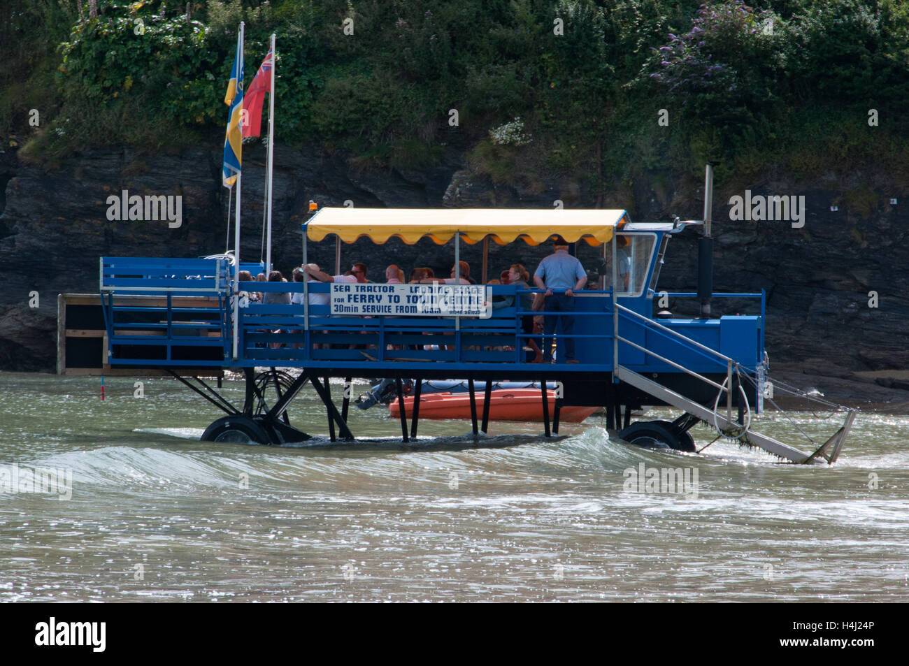 Salcombe Sea Tractor High Resolution Stock Photography and Images - Alamy