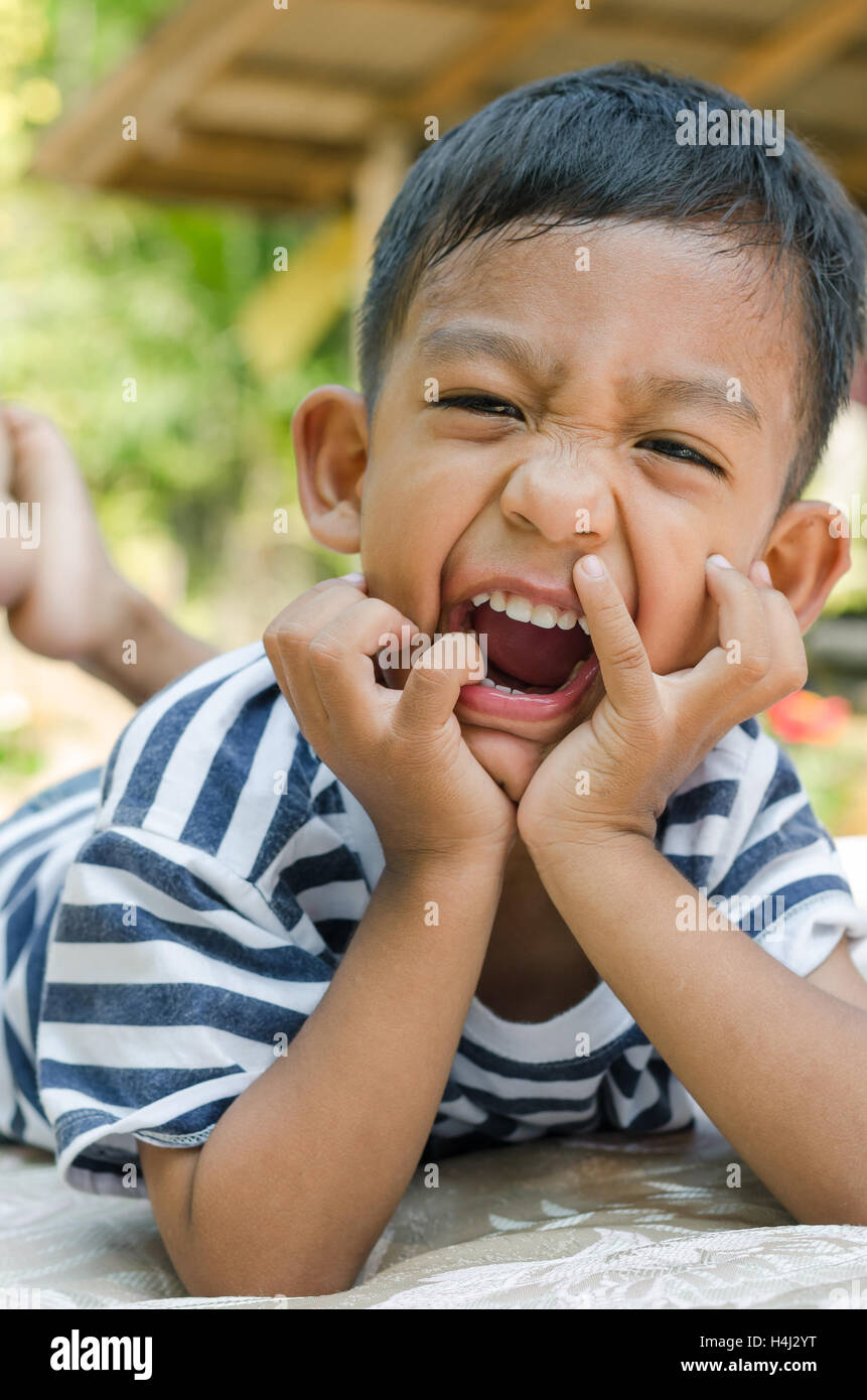 Smile child youth happy hi-res stock photography and images - Alamy
