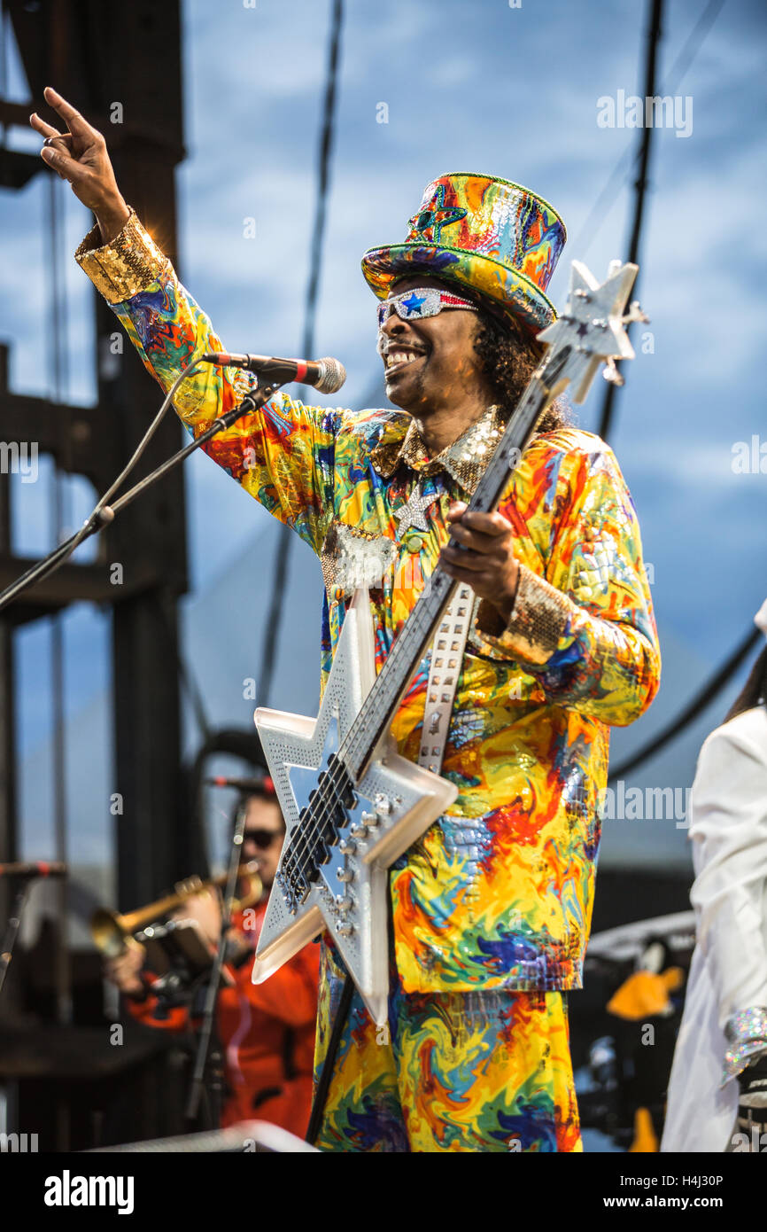 Bootsy rubber band hi-res stock photography and images - Alamy