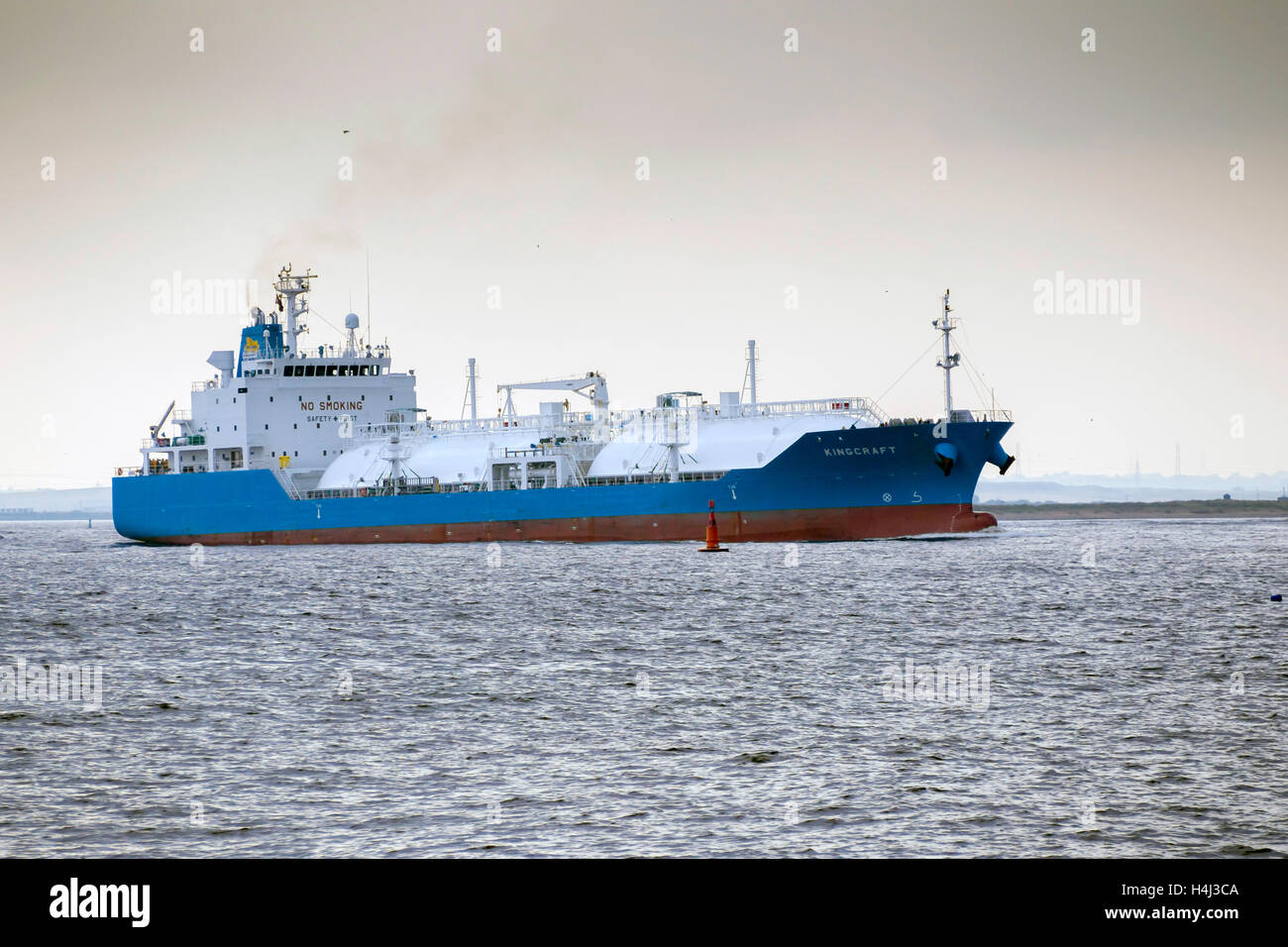 Liquified petroleum gas tank ship kingcraft imo hi-res stock ...