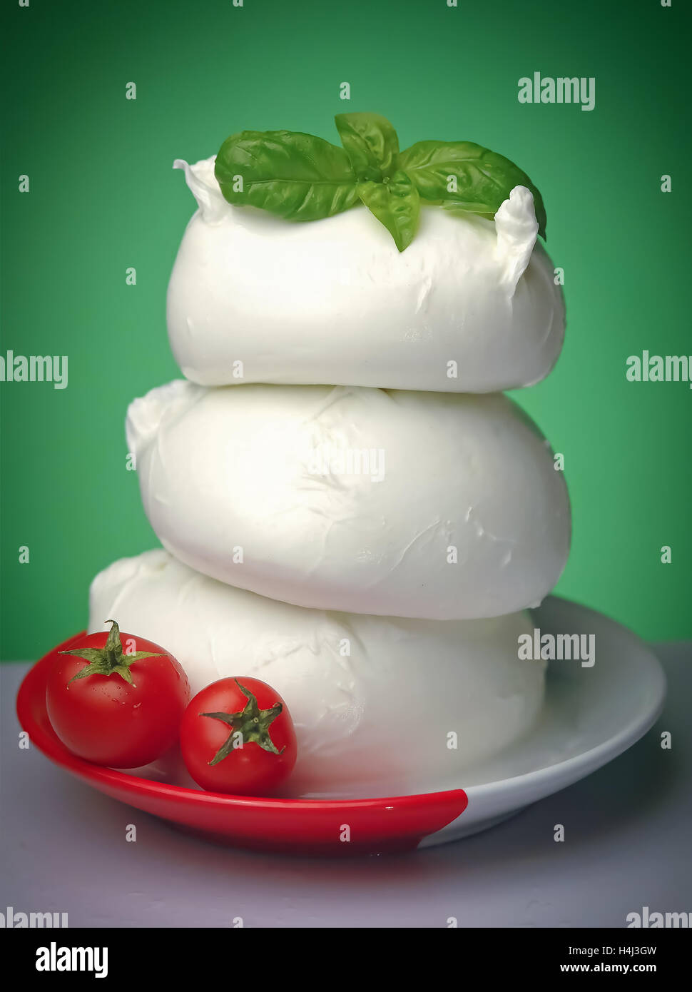 Mozzarella hi-res stock photography and images - Alamy