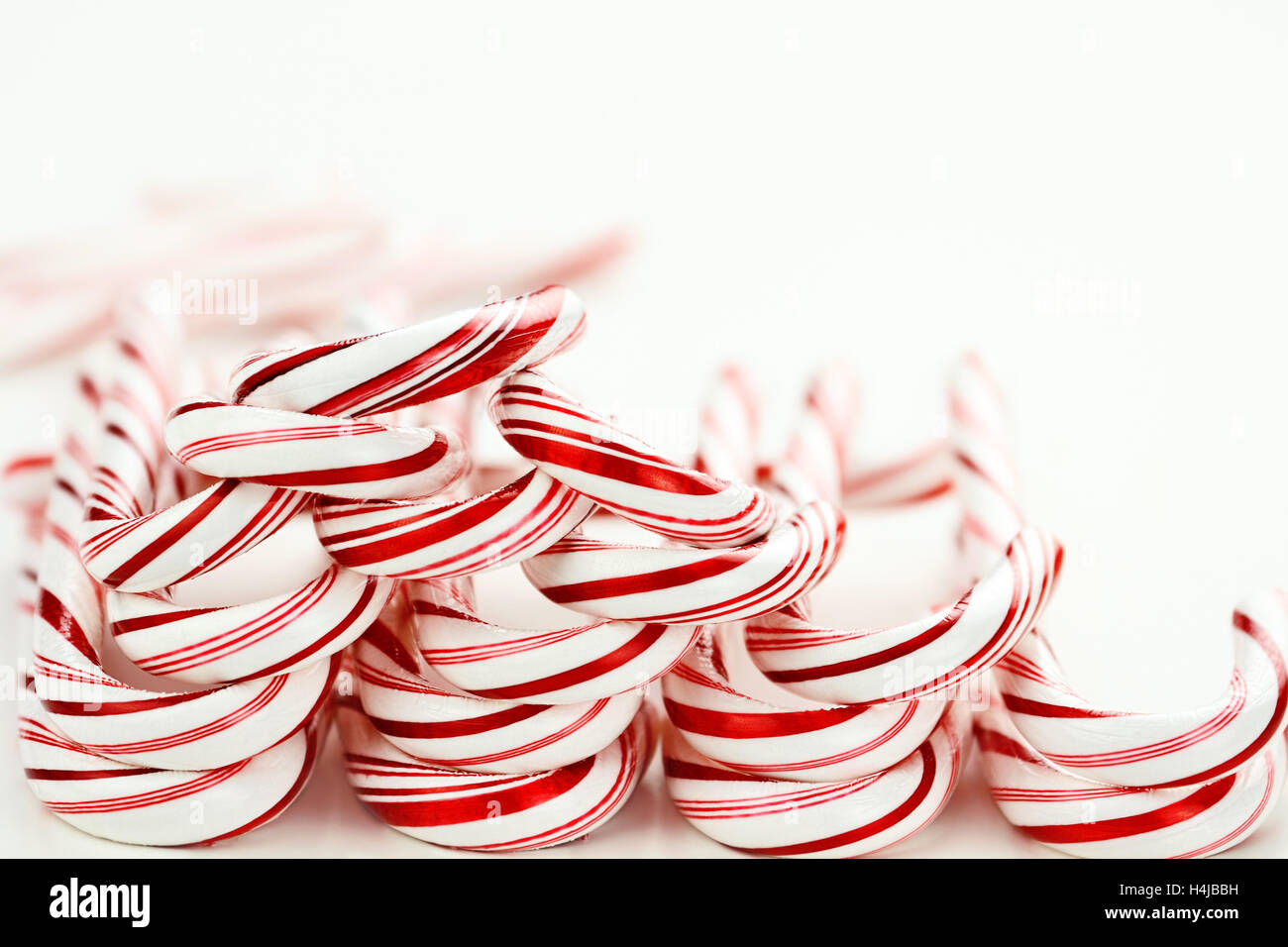 Candy cane background hi-res stock photography and images - Alamy