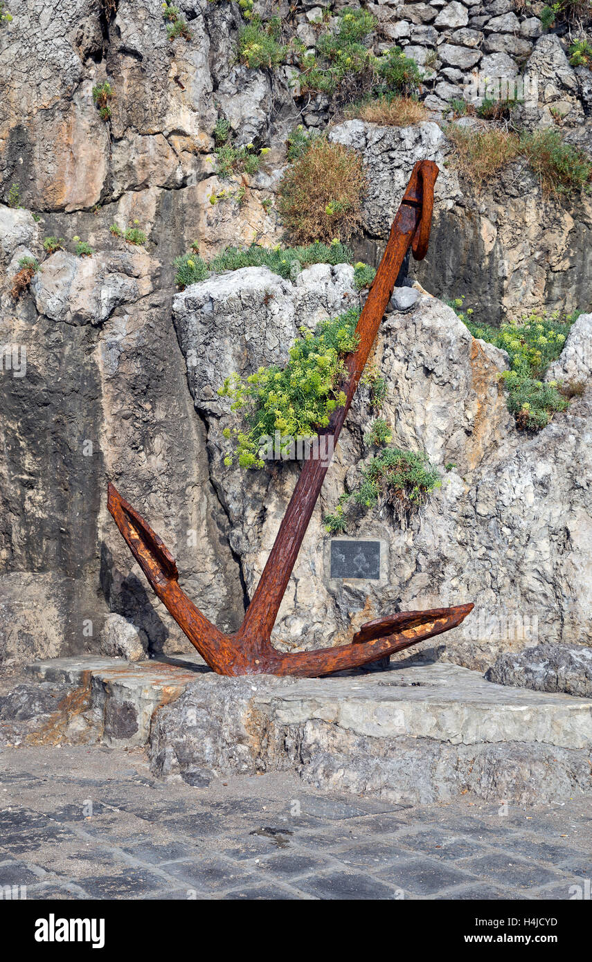Old rusty anchor Stock Photo - Alamy