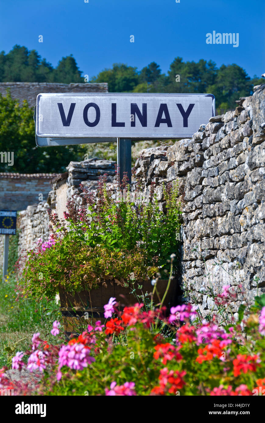 Volnay village hi-res stock photography and images - Alamy