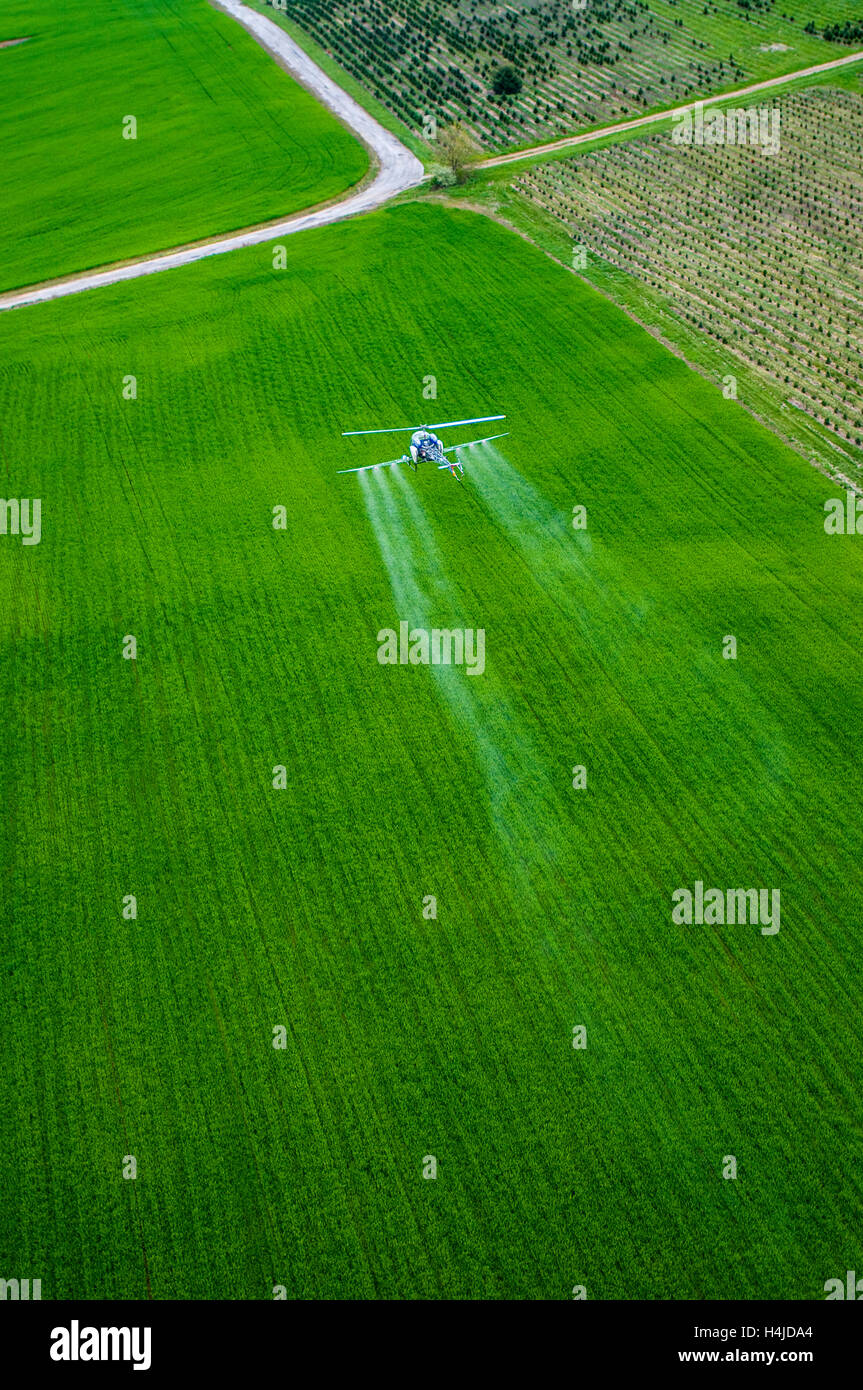 Sky helicopter irrigation hi-res stock photography and images - Alamy