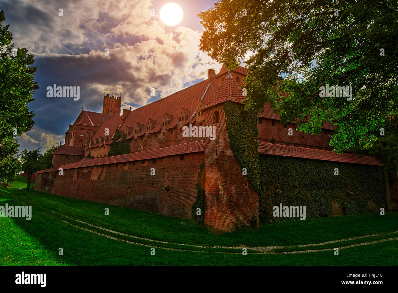 Medieval castle malbork northern hi-res stock photography and images ...