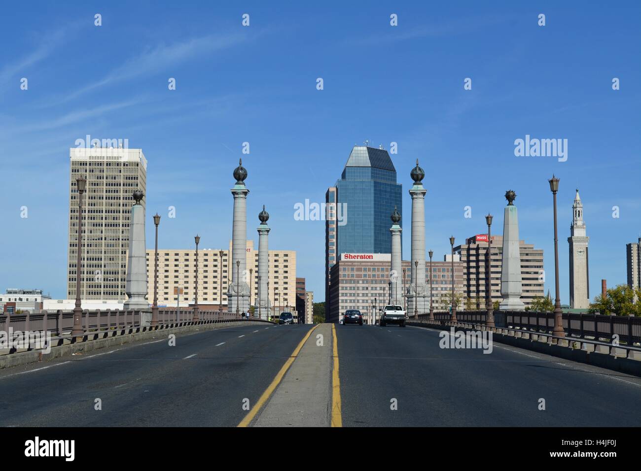 Springfield massachusetts skyline downtown hi-res stock photography and ...