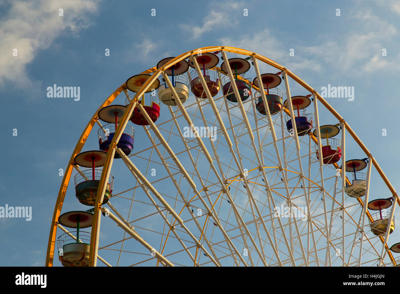 Big wheel ride hi-res stock photography and images - Alamy
