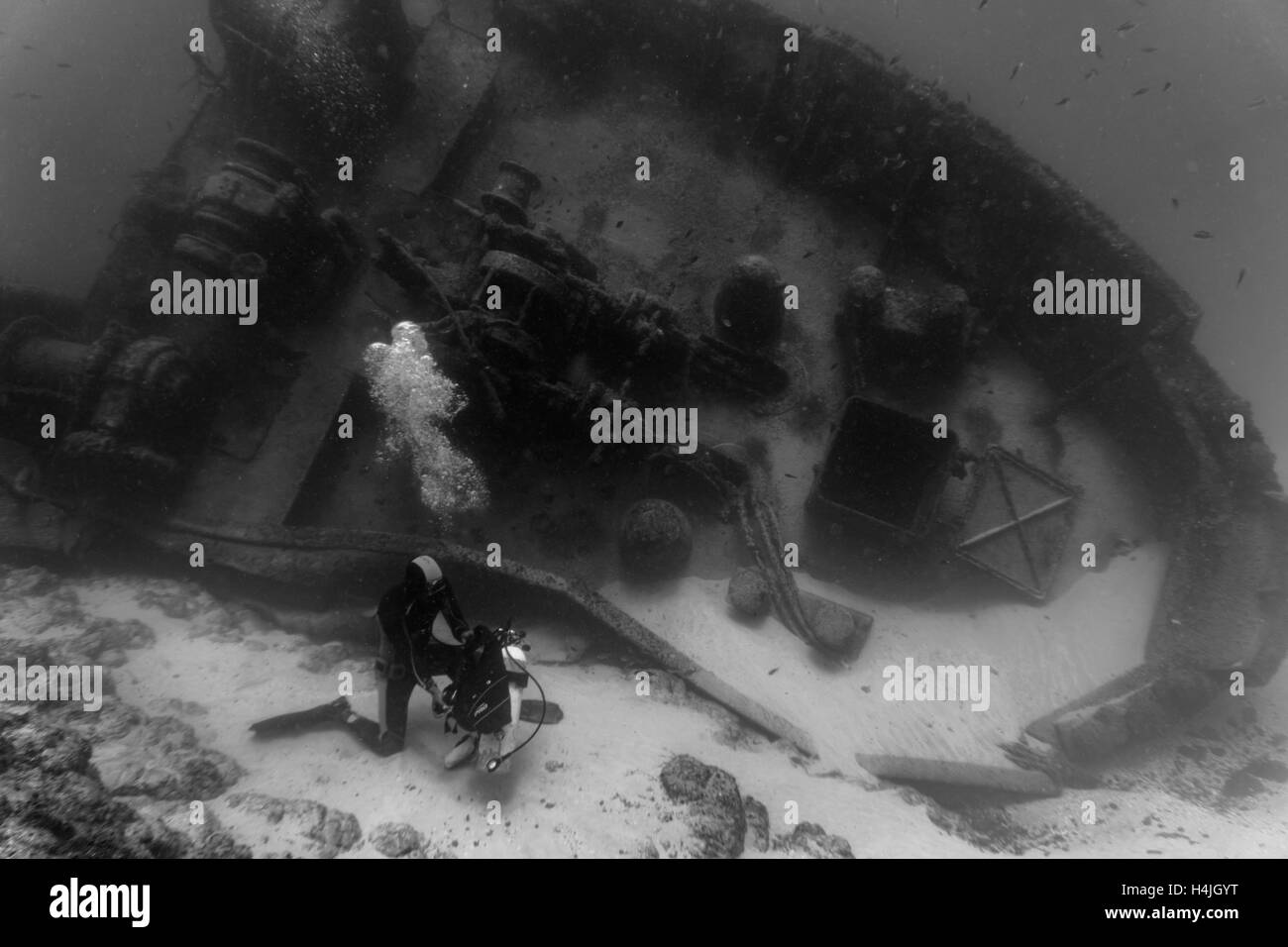 Wreck diver hi-res stock photography and images - Alamy