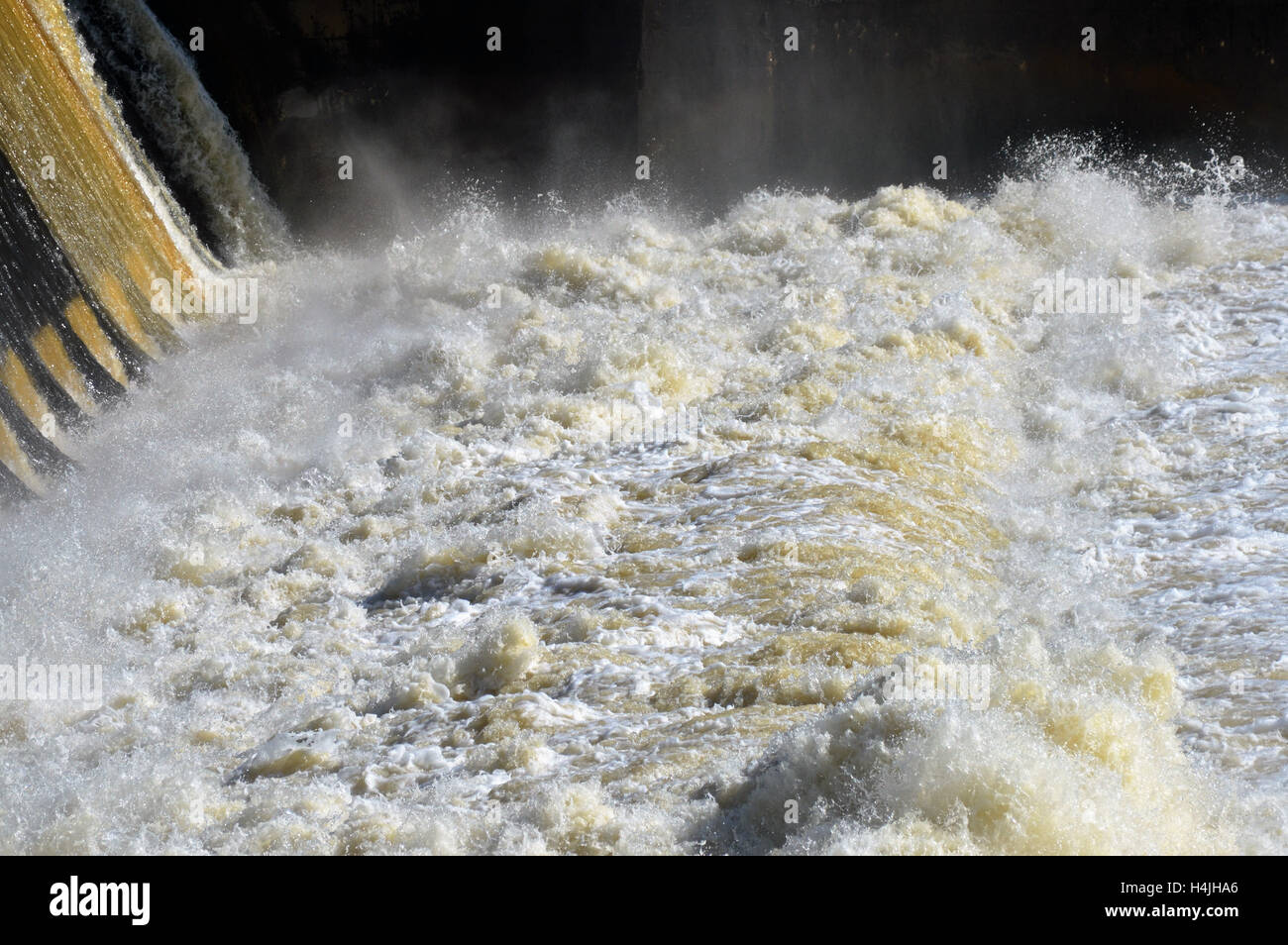 Water at the Ford Dam Stock Photo - Alamy