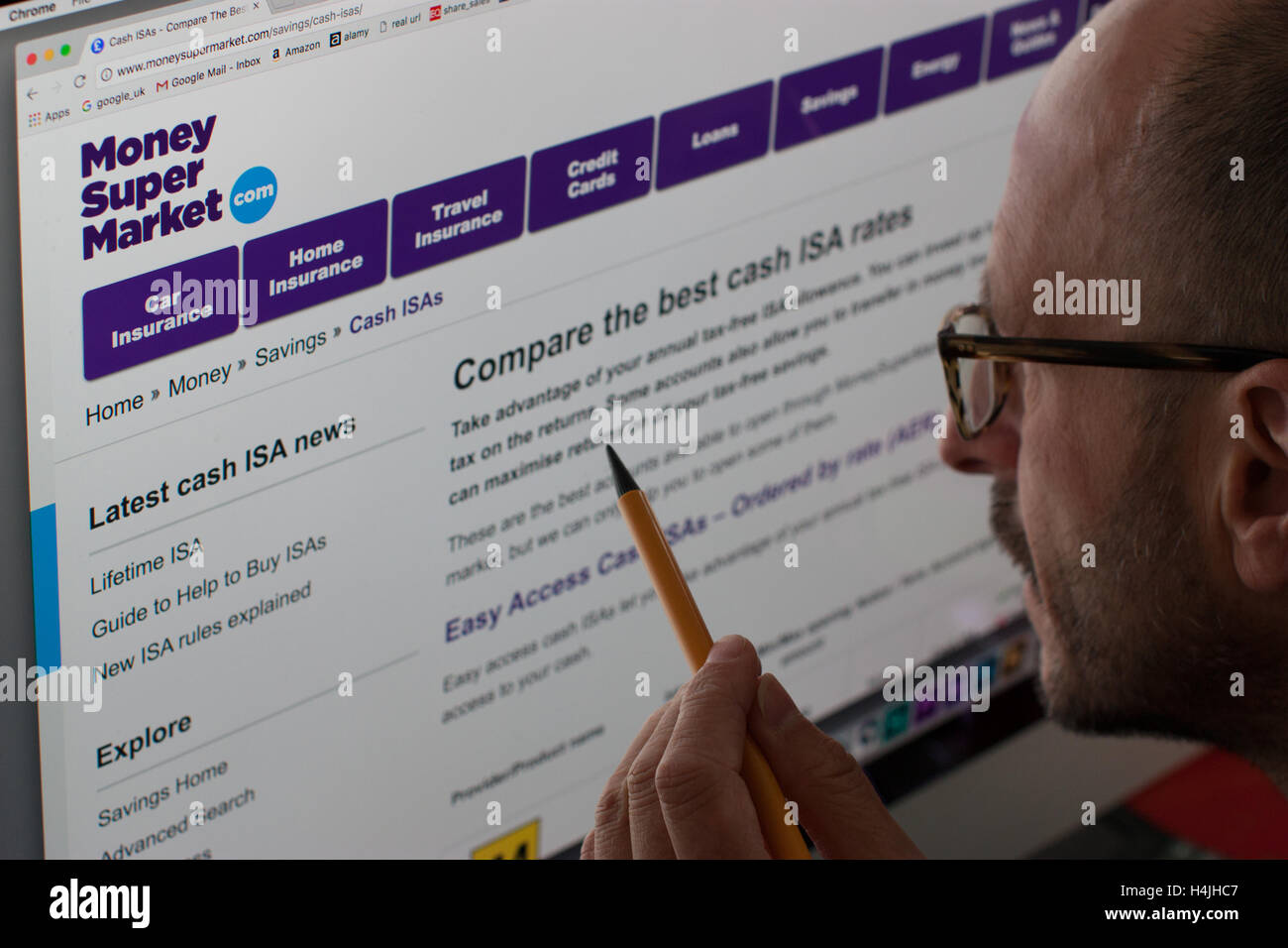 Money page hi-res stock photography and images - Alamy