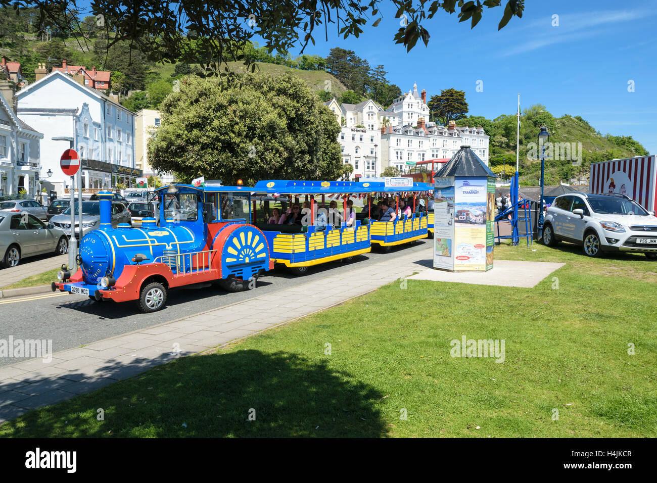 Llandudno promenade dotto tour train hi-res stock photography and ...