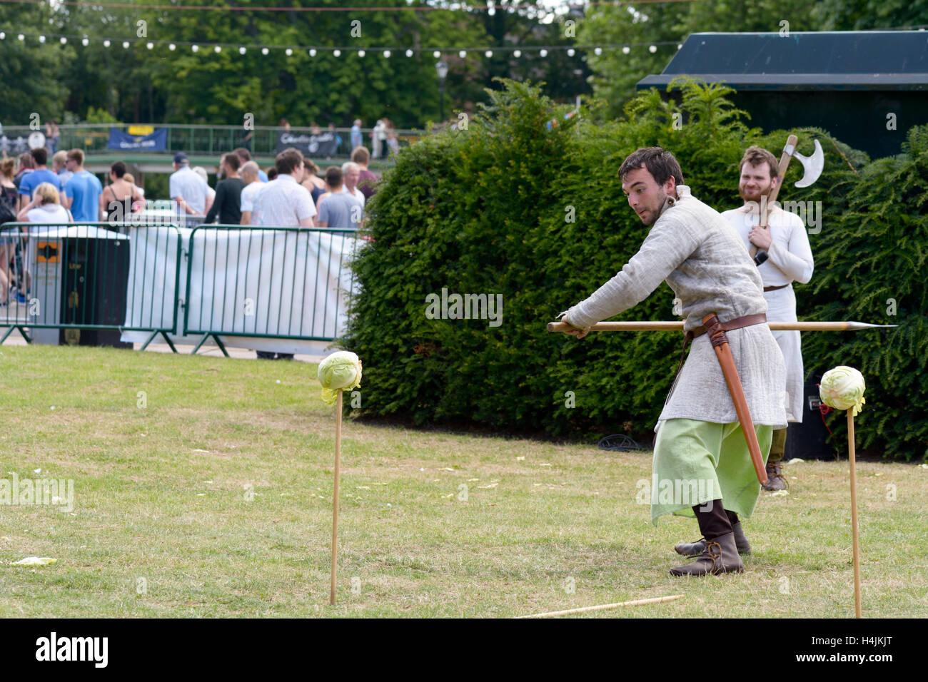 Battle reenactment 12th century hi-res stock photography and images - Alamy