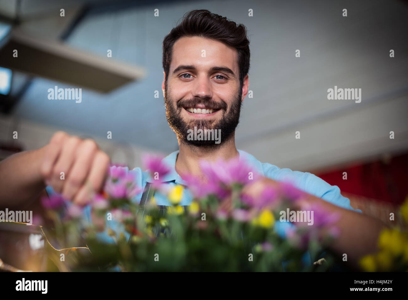 Male portrait 20s hi-res stock photography and images - Alamy