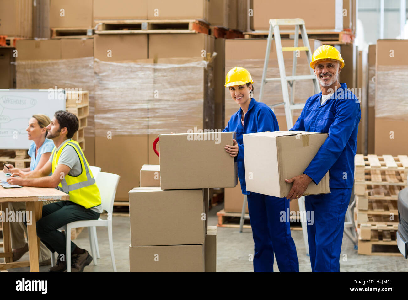 Teamwork that delivery hi-res stock photography and images - Alamy