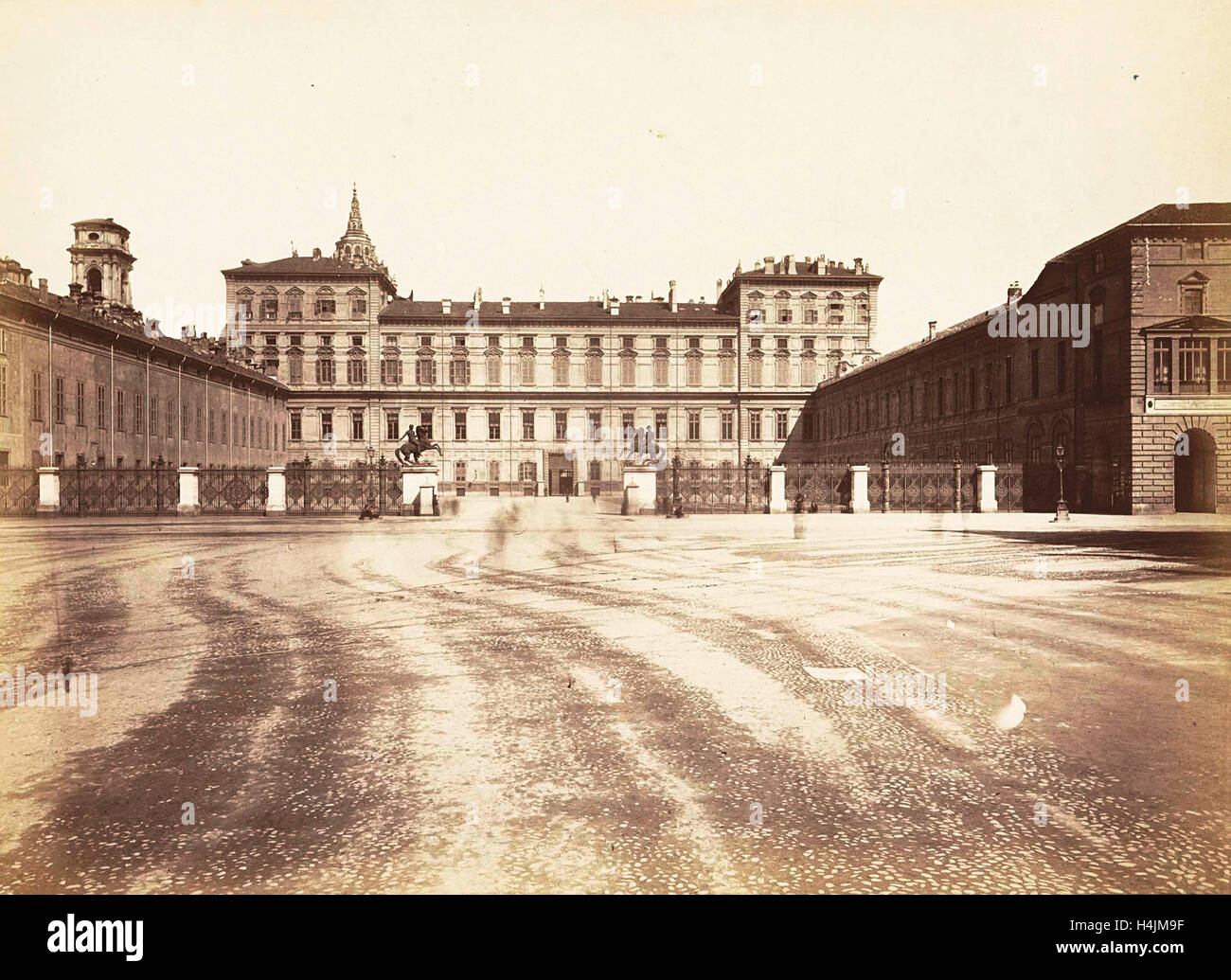 Turin italy 1900 hi-res stock photography and images - Alamy