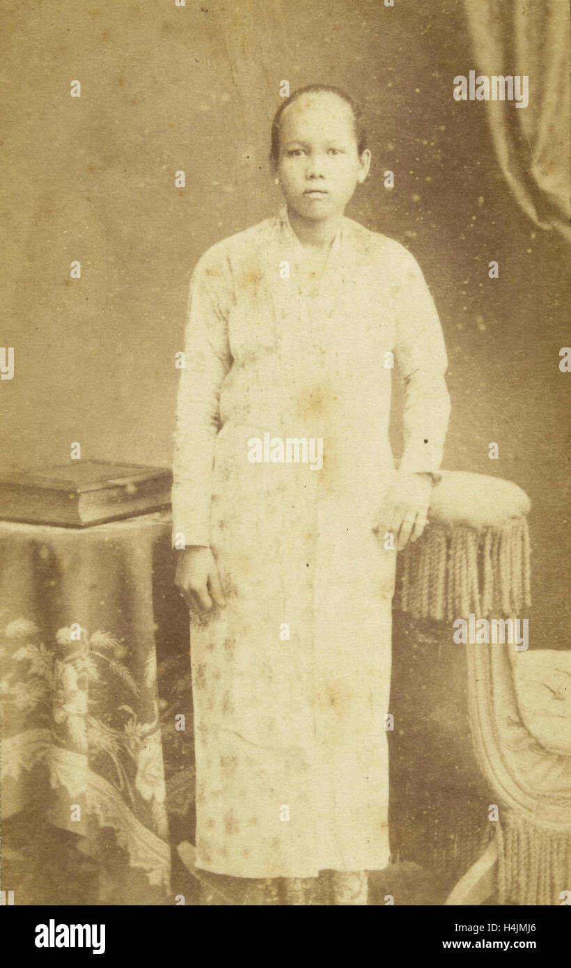 Indian servant hi-res stock photography and images - Alamy
