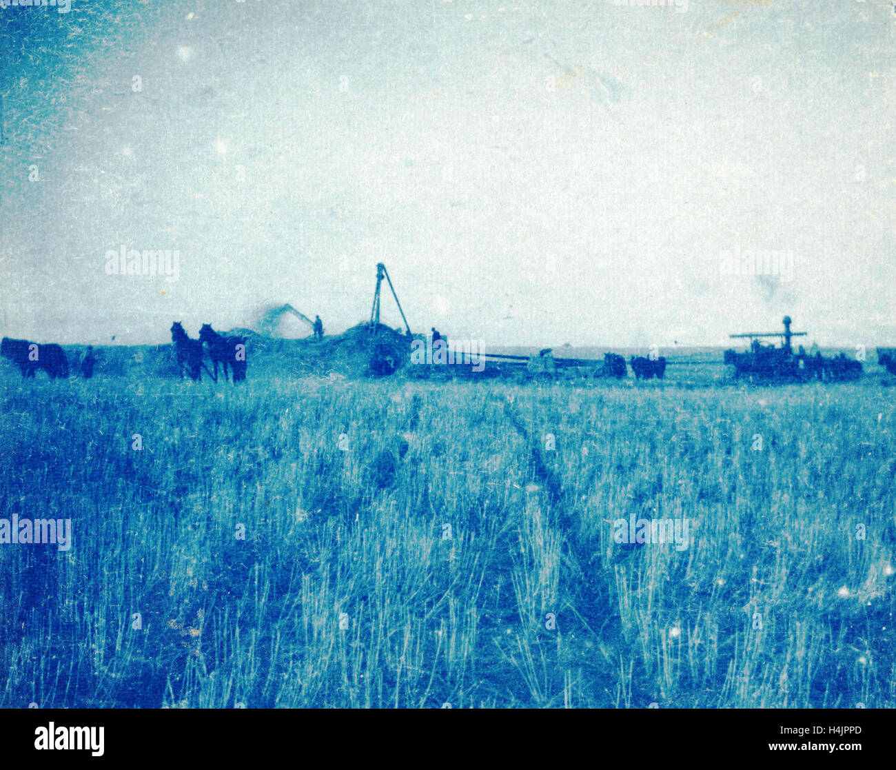 Overview of the threshing machine, Anonymous, c. 1905 - c. 1920 Stock ...