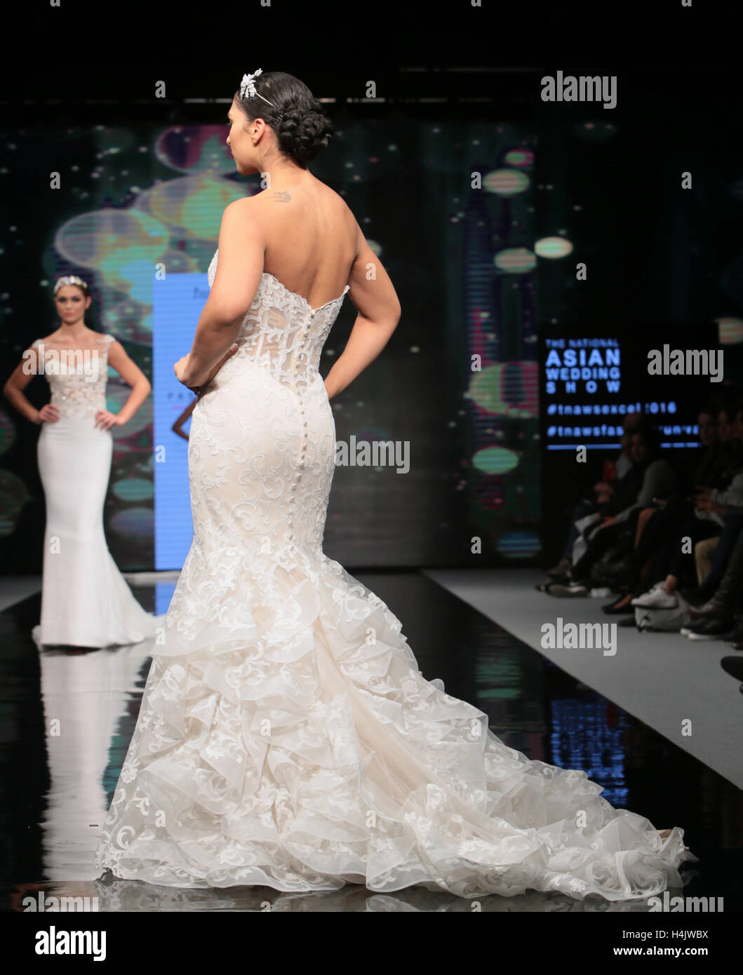 London, UK. 16th Oct, 2016. The Asian Wedding Show in the Excel ...