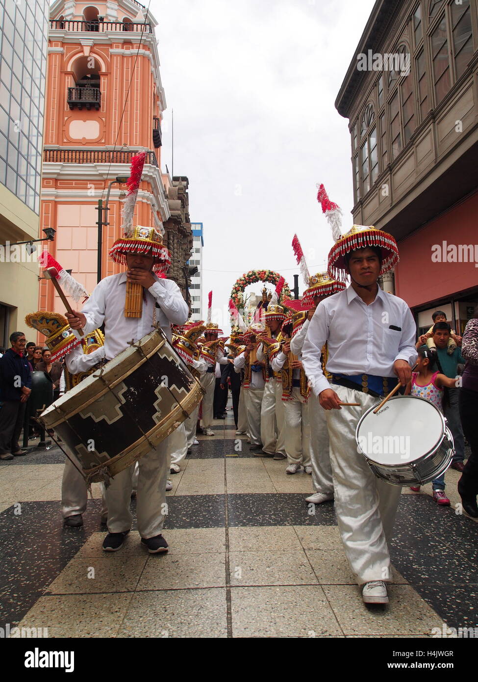 Morenada peru hi-res stock photography and images - Alamy