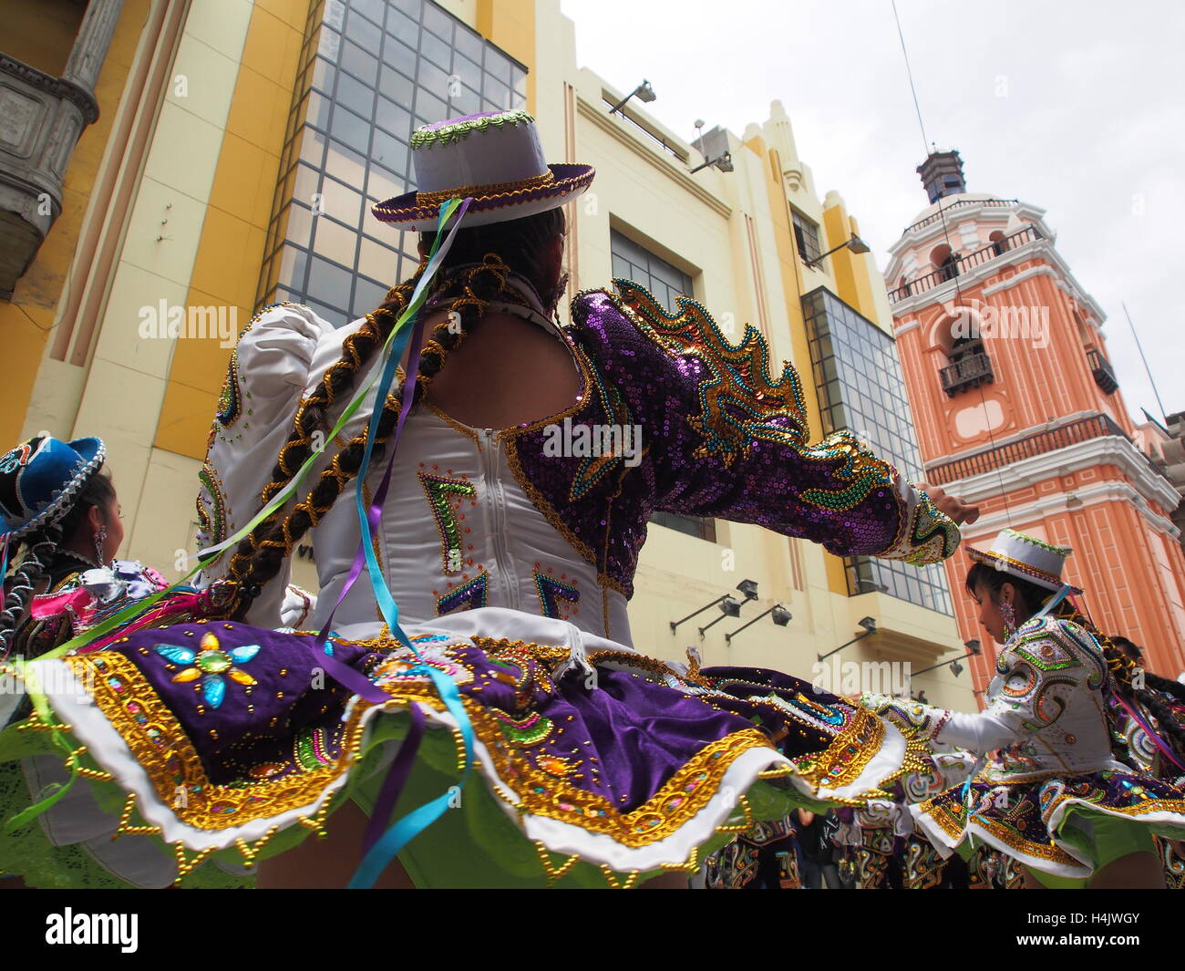 Lima, Peru. 16th October, 2016. Andean folkloric parade and "morenada ...