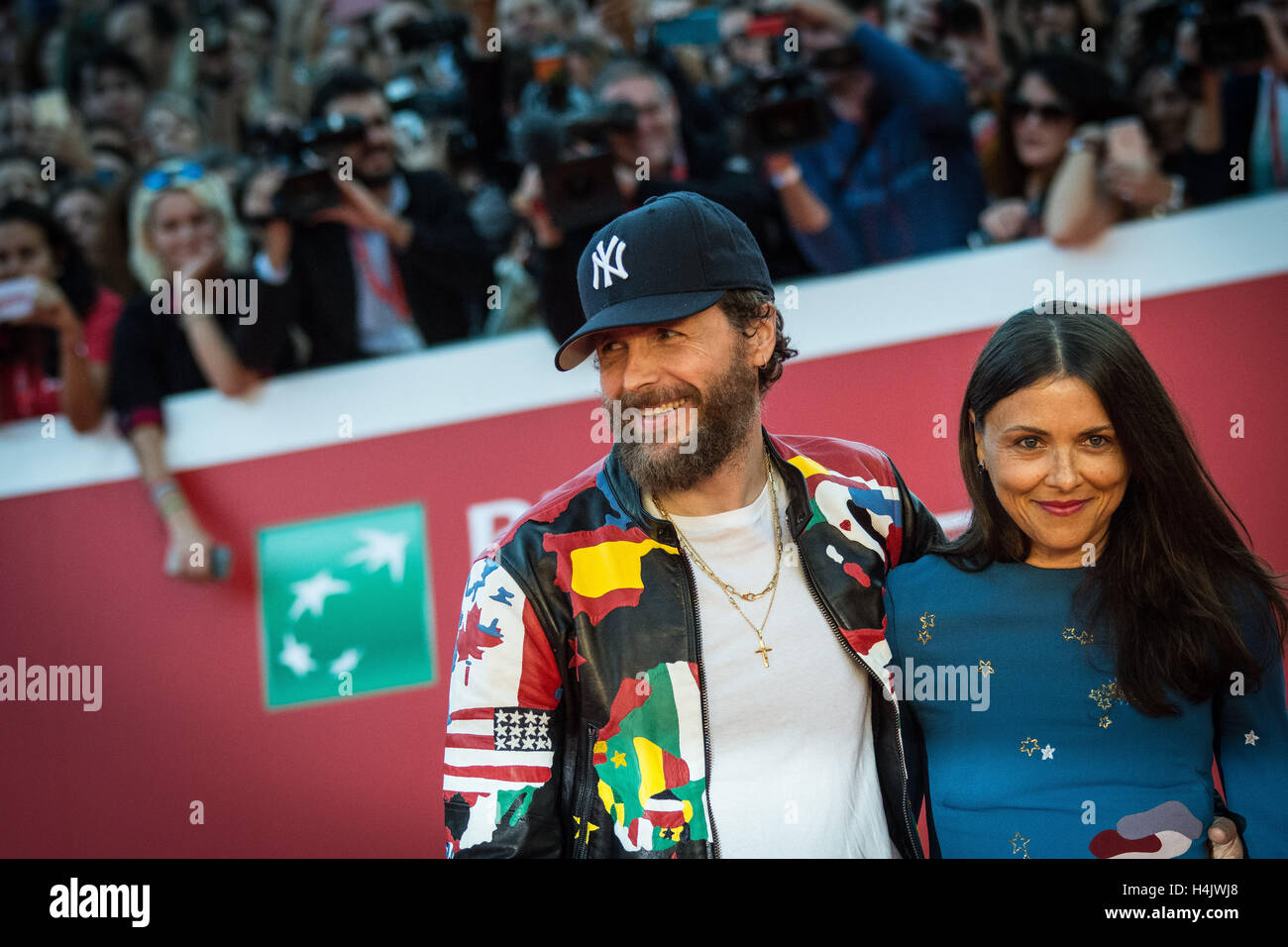 Francesca valiani and lorenzo jovanotti hi-res stock photography and ...