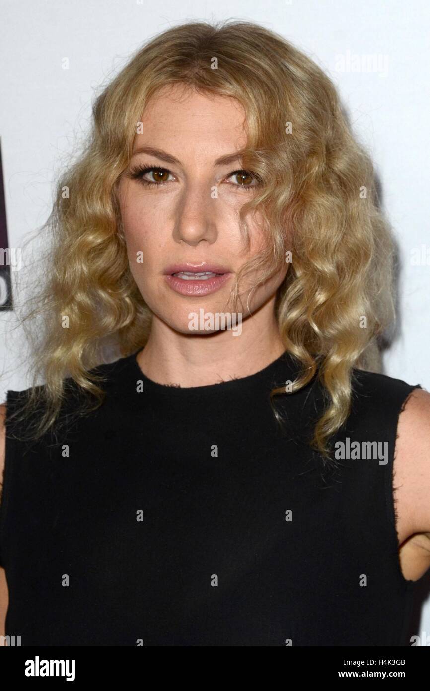 Los Angeles, CA, USA. 16th Oct, 2016. Ari Graynor in attendance for 6th ...