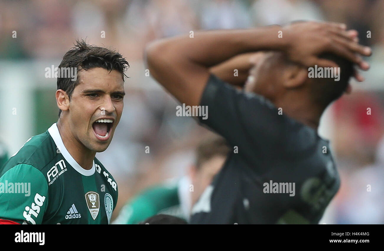 FLORIAN'POLIS, SC - 16.10.2016: FIGUEIRENSE X PALMEIRAS - Jean, player of SE Palmeiras ...
