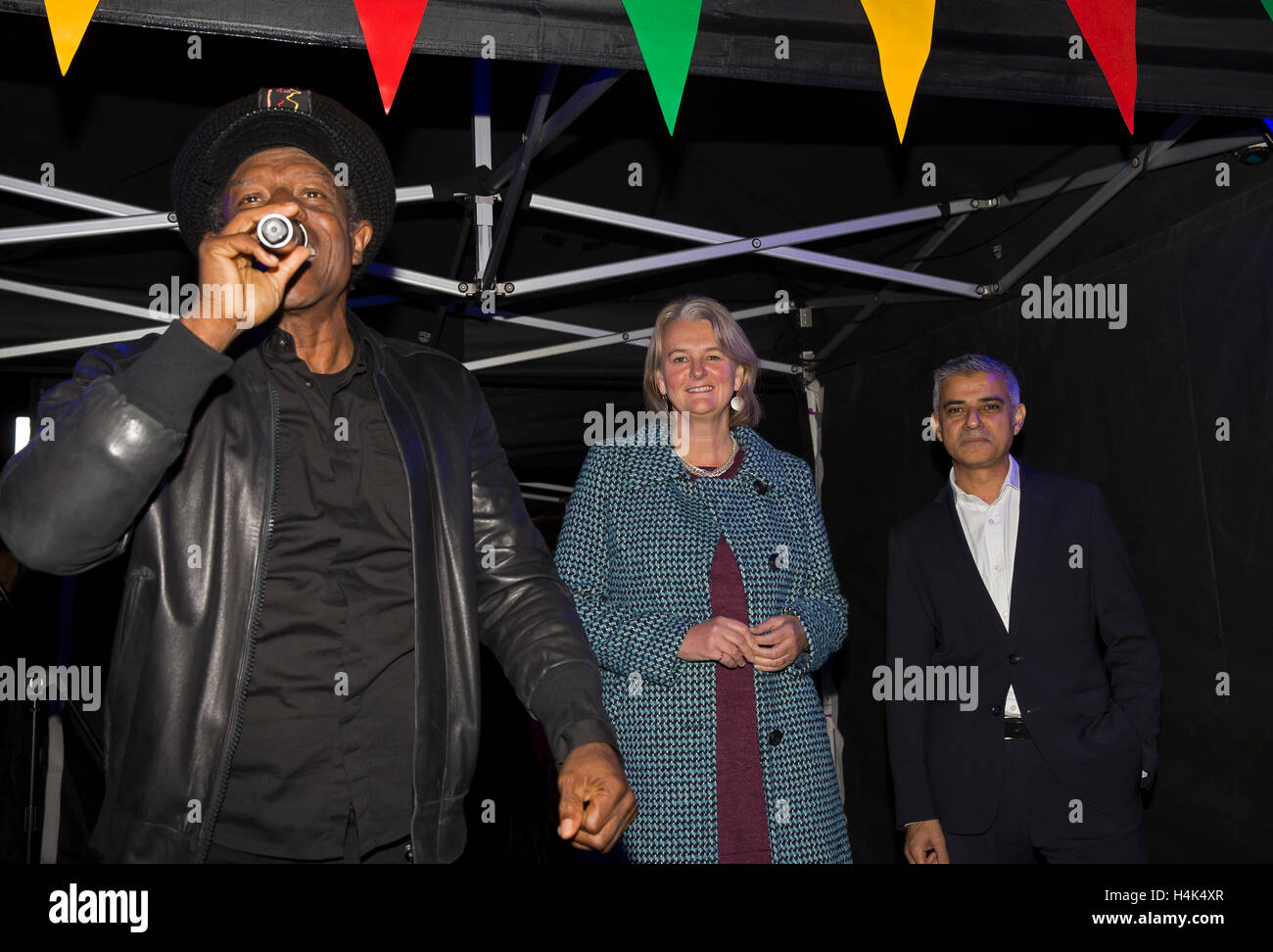 Brixton, UK. 17th Oct, 2016. Eddy Grant, musician, Councillor Lib Peck ...