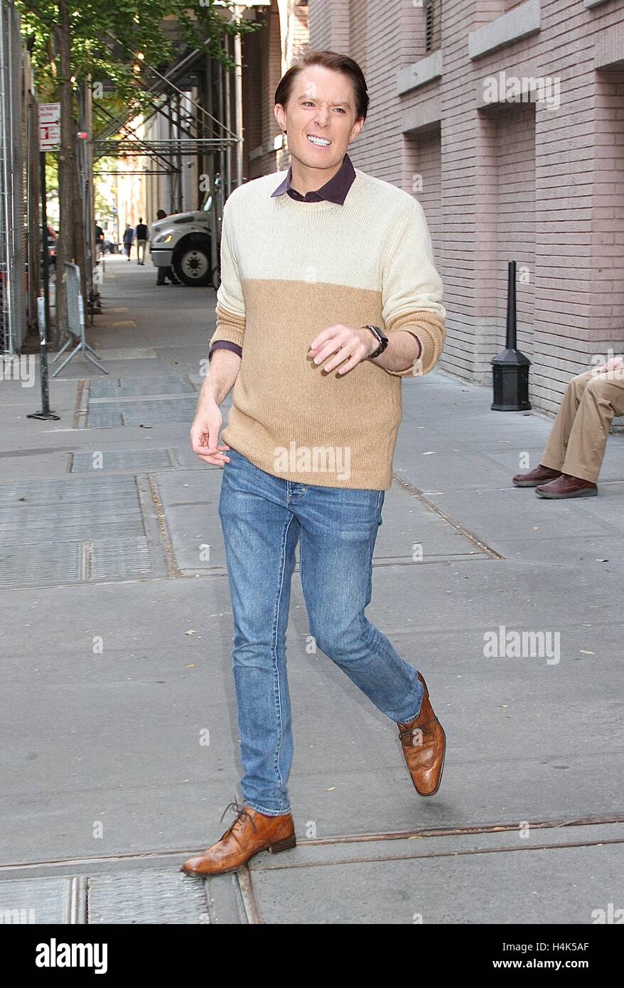 New York, NY, USA. 17th Oct, 2016. Clay Aiken spotted leaving 'The View ...