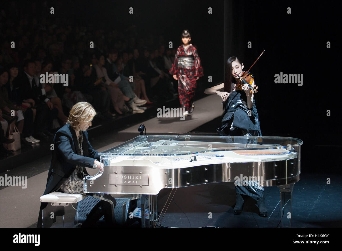 Tokyo, Japan. 17th October, 2016. Japanese rock star Yoshiki of band X ...
