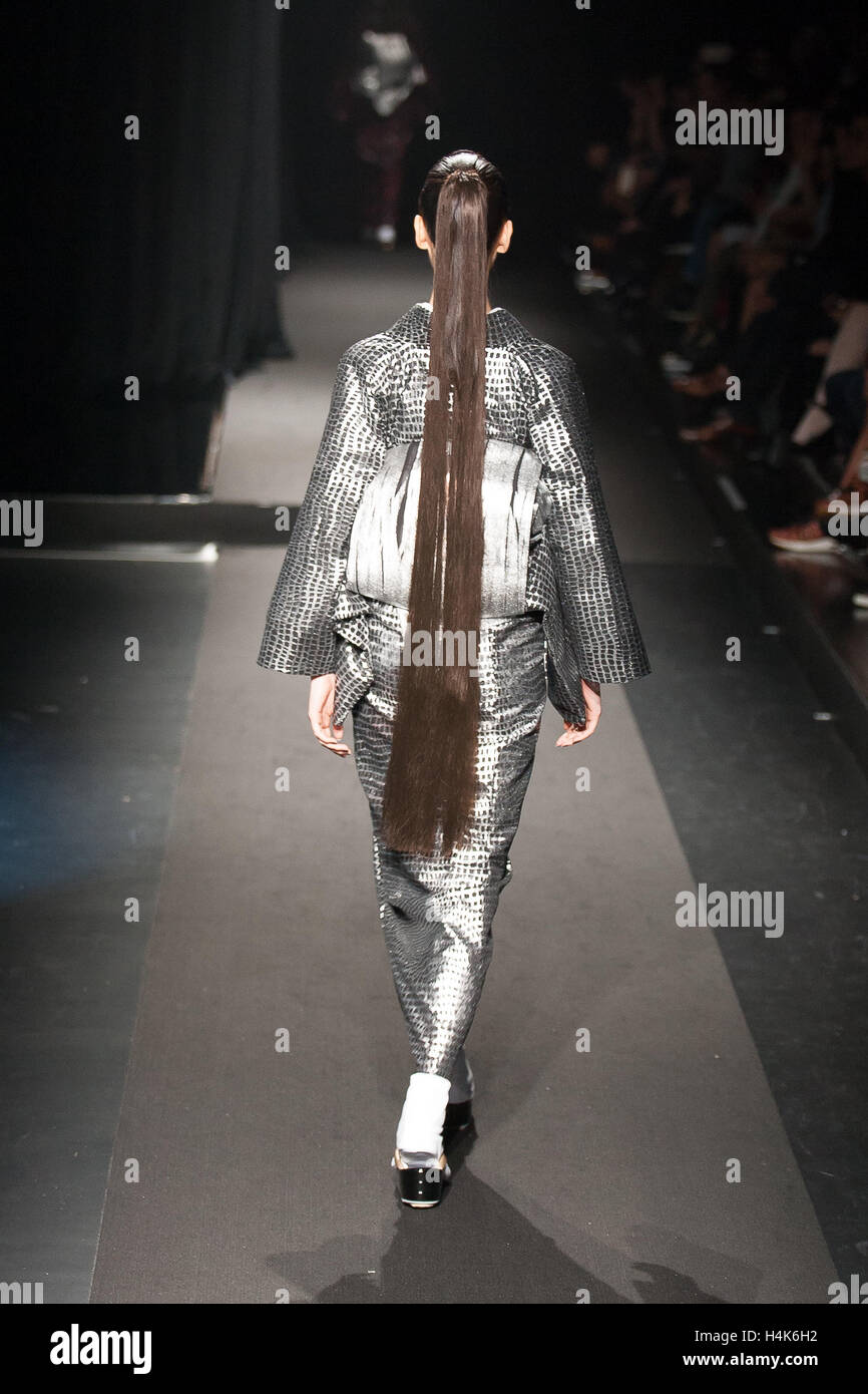 Tokyo, Japan. 17th October, 2016. Japanese rock star Yoshiki of band X ...