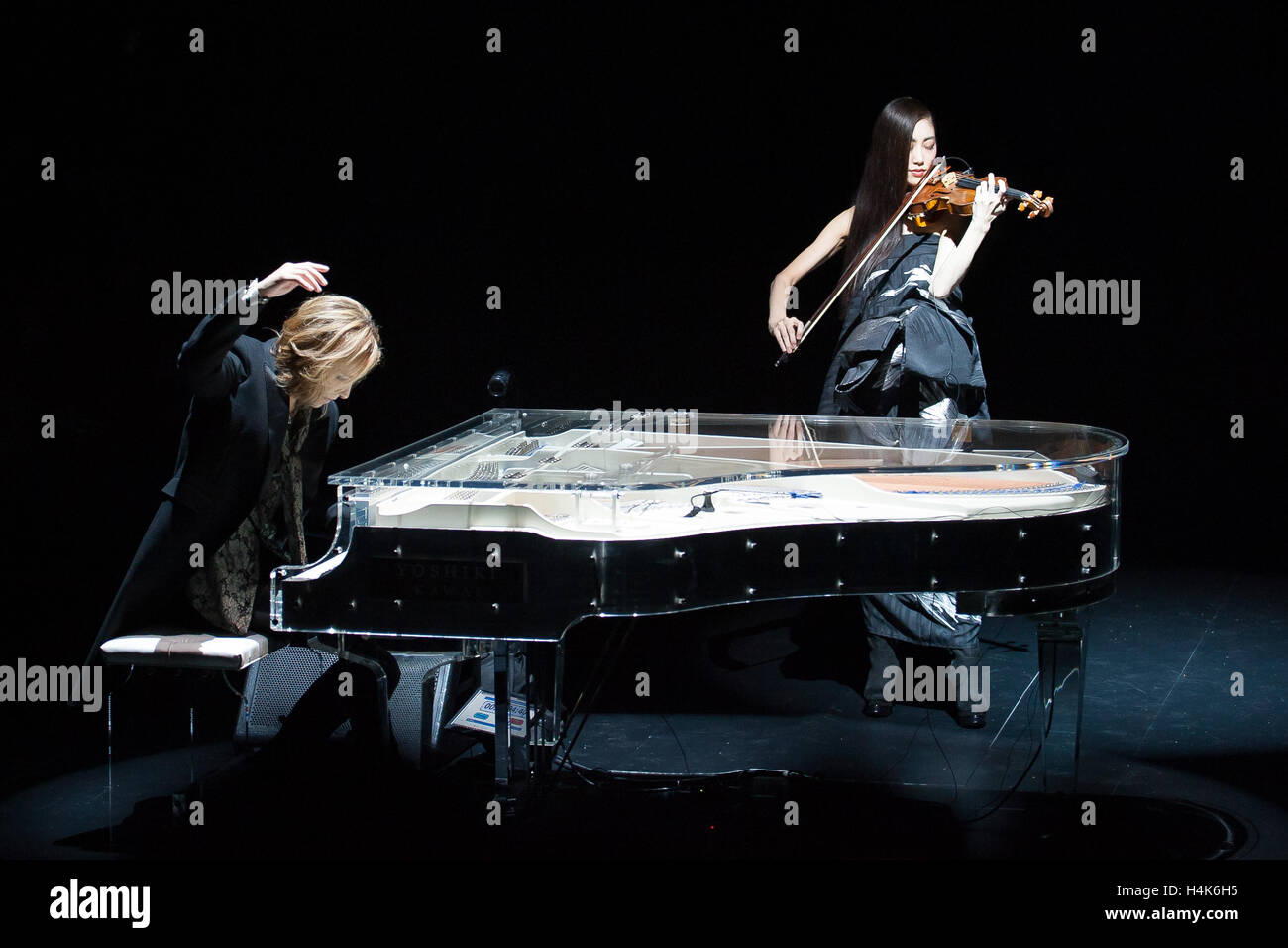 Tokyo, Japan. 17th October, 2016. Japanese rock star Yoshiki of band X ...