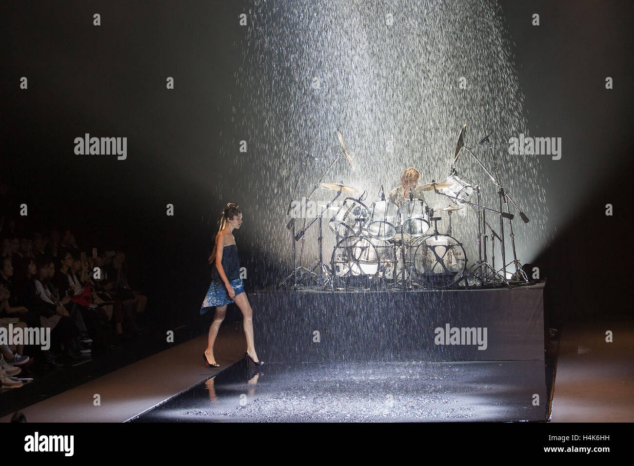 Tokyo, Japan. 17th October, 2016. Japanese rock star Yoshiki of band X ...