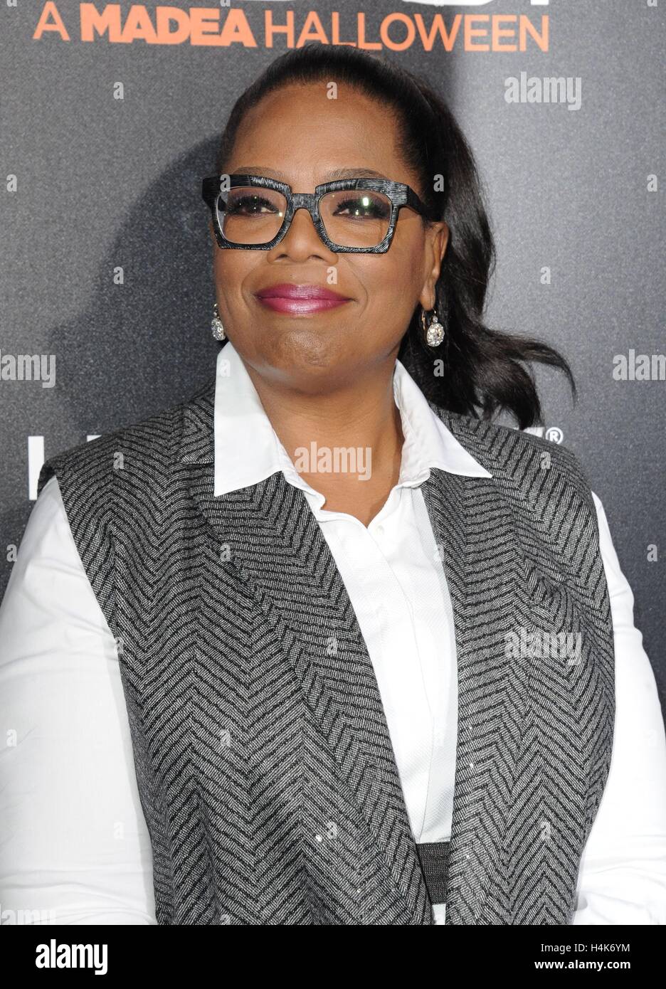 Los Angeles, CA, USA. 17th Oct, 2016. Oprah Winfrey at arrivals for ...