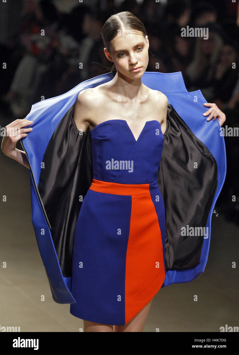 Kiev, Ukraine. 17th Oct, 2016. A model presents a creation by Ukrainian ...