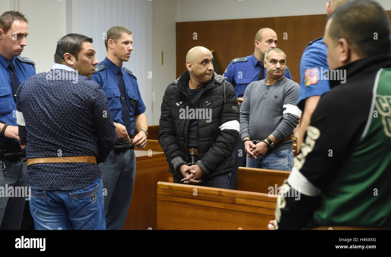 Olomouc High Court deals with appeal of a Bulgarian gang whose members ...