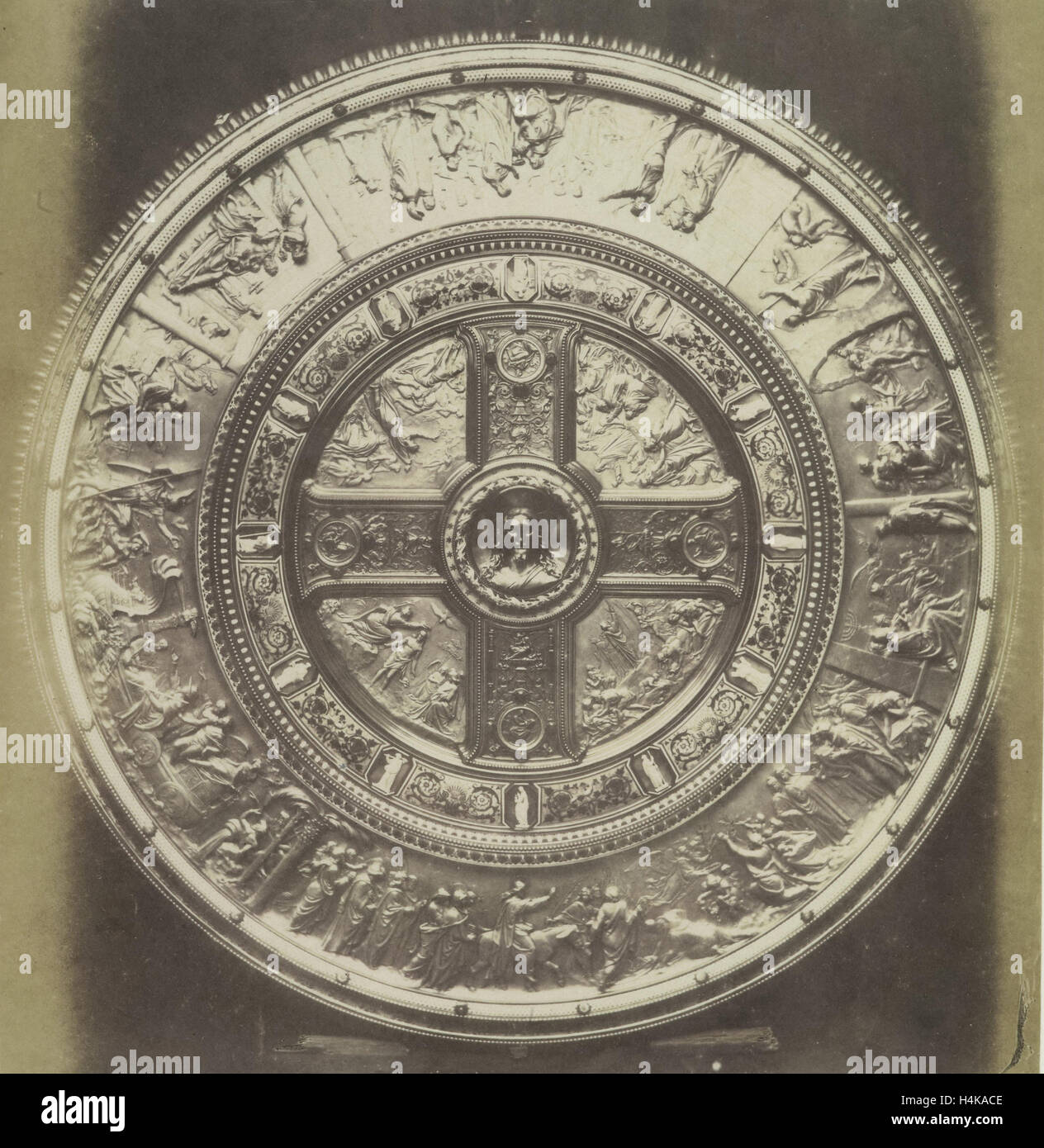 Shield of wales hi-res stock photography and images - Alamy