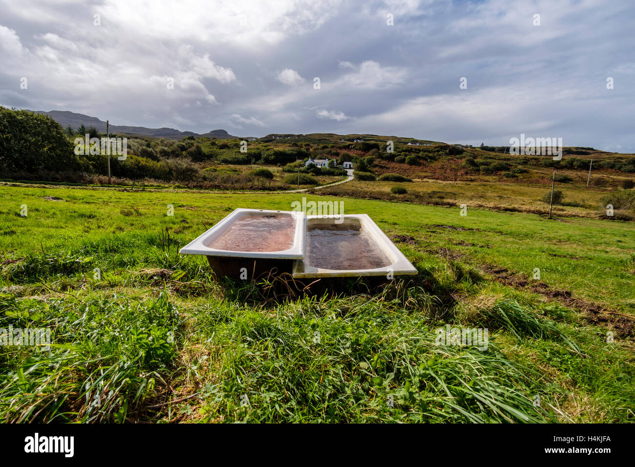 Rusty bath hi-res stock photography and images - Alamy
