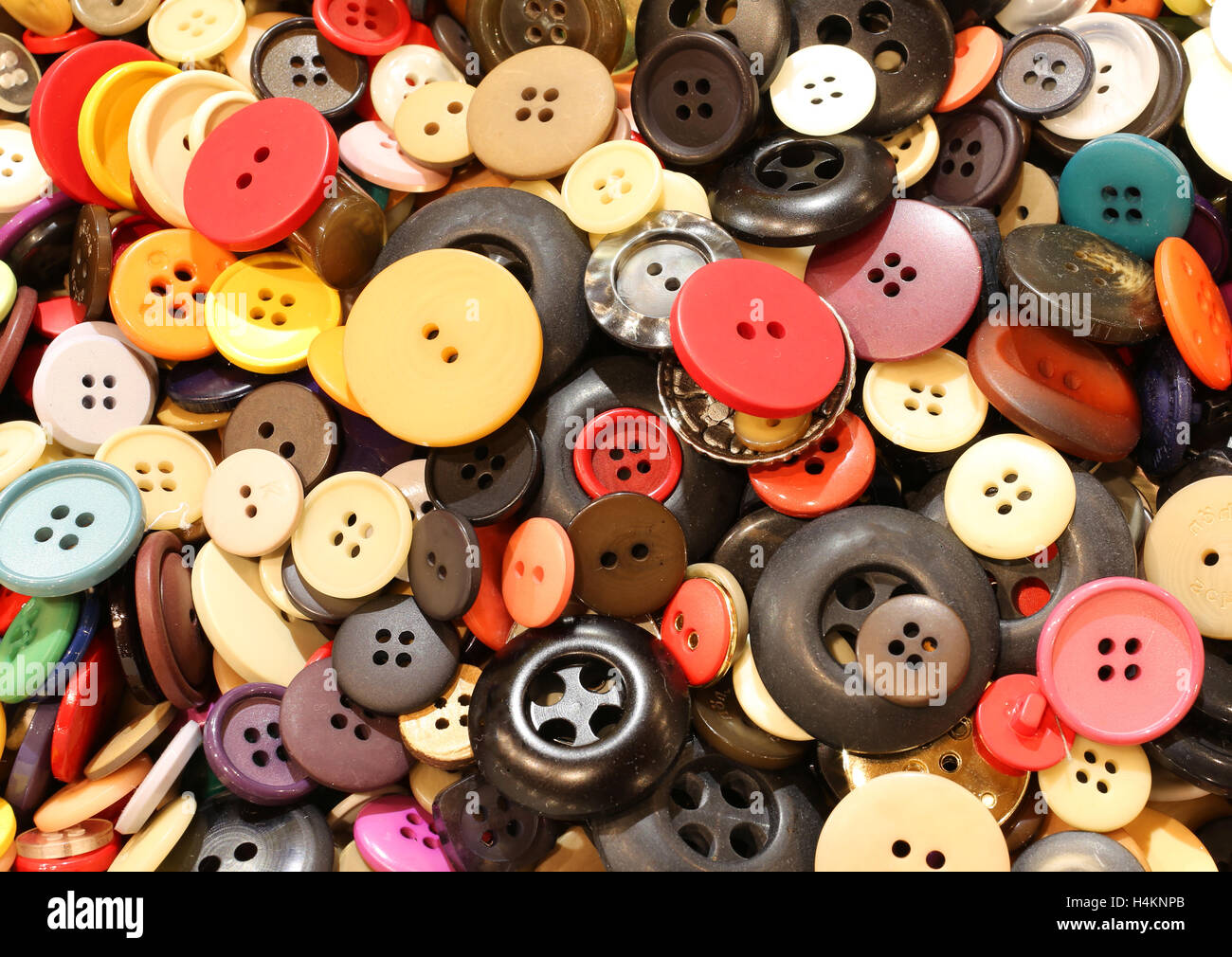 background with many buttons of clothes at flea market Stock Photo - Alamy