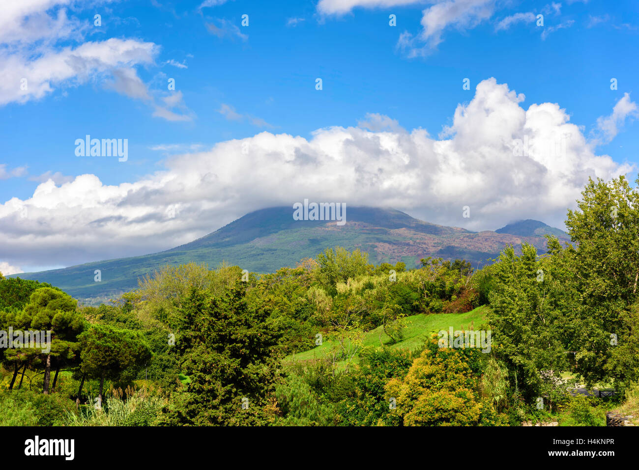 Mt. vesuvius and pompeii hi-res stock photography and images - Alamy