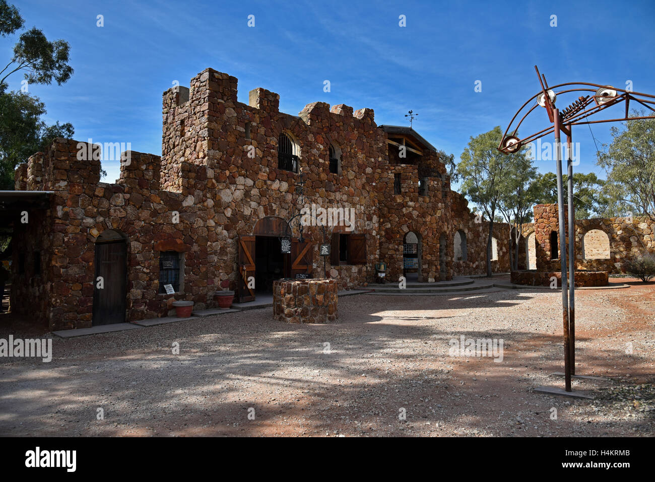 Amigo's Castle built illegally in lightning ridge out of local ...