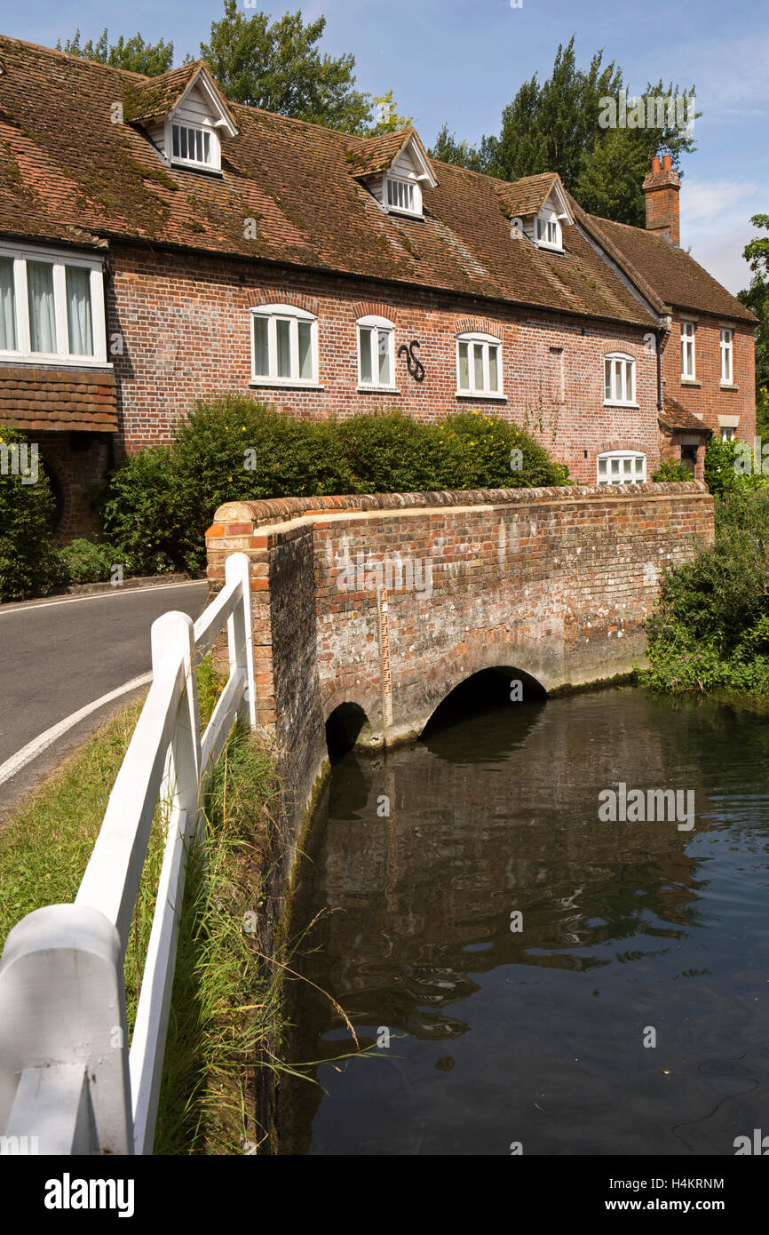 England, Berkshire, Hungerford, Denford Mill on River Kennet Stock ...