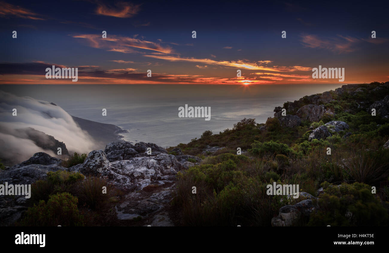 Cape town sunset table mountain hi-res stock photography and images - Alamy