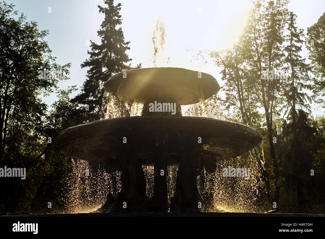 Deep fountain hi-res stock photography and images - Alamy