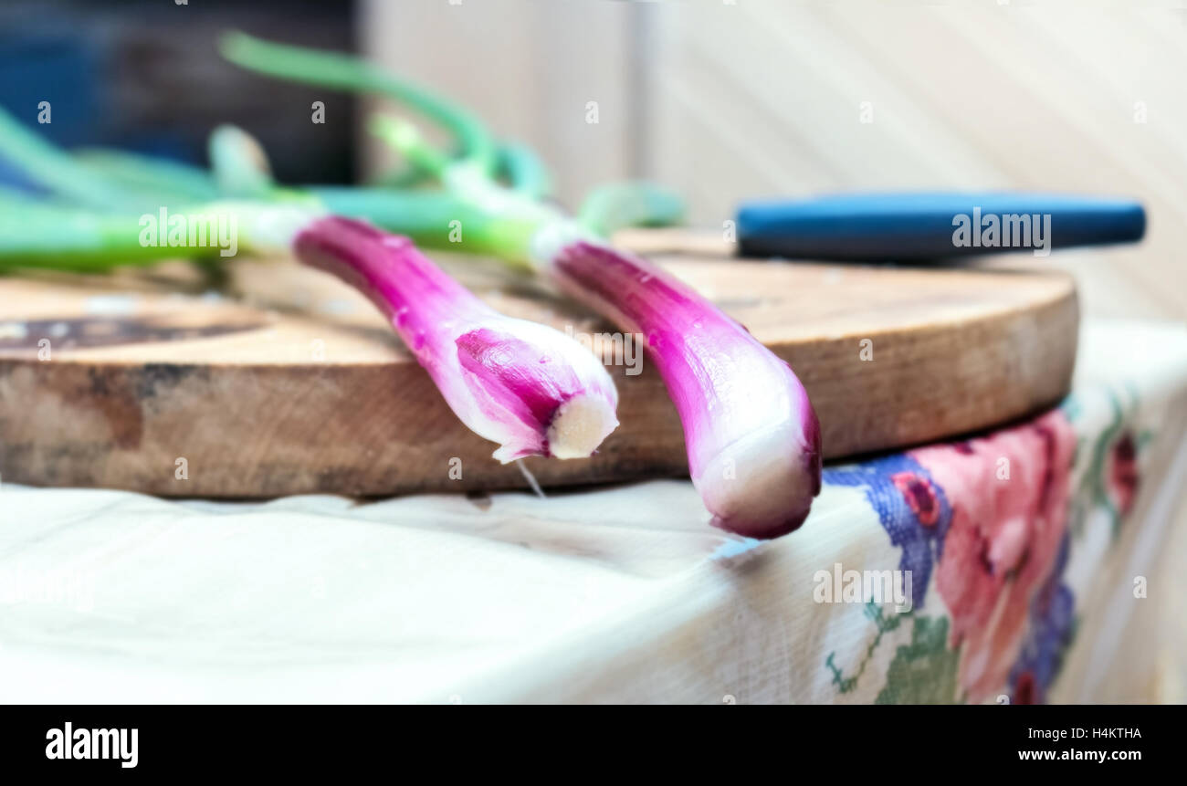 Fresh spring onions leaf hi-res stock photography and images - Alamy