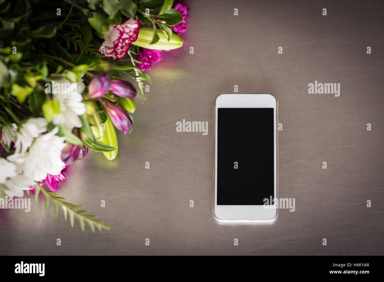 Mobile on table hi-res stock photography and images - Alamy