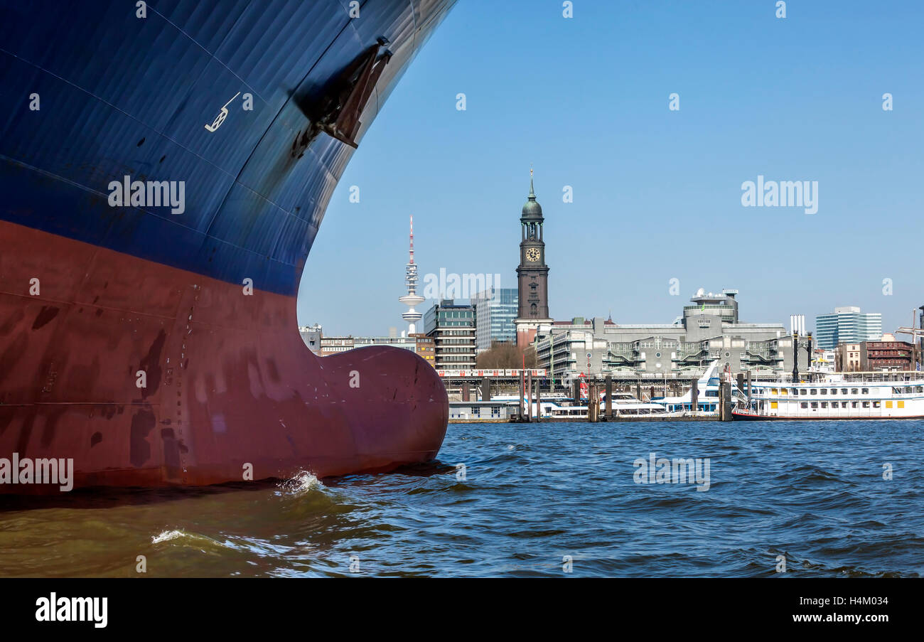 Bow and Nose of a Container Ship in the Port of Hamburg Stock Photo - Alamy